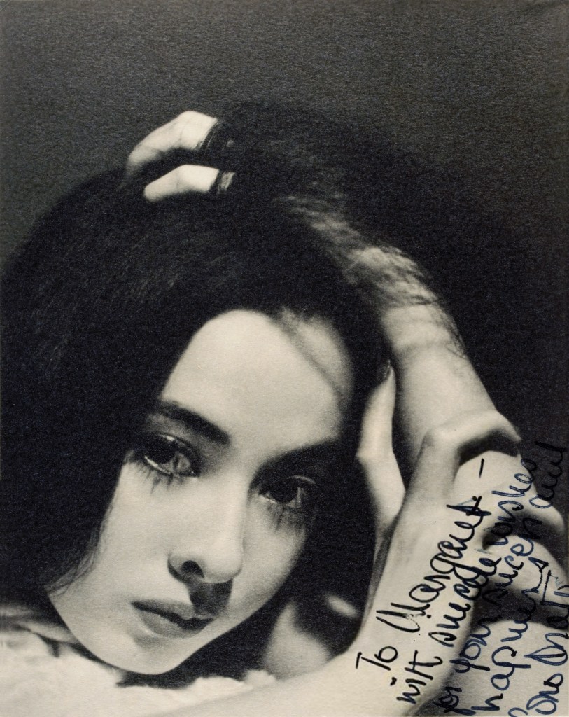 Sono Osato – Iona Fortune Burlesque