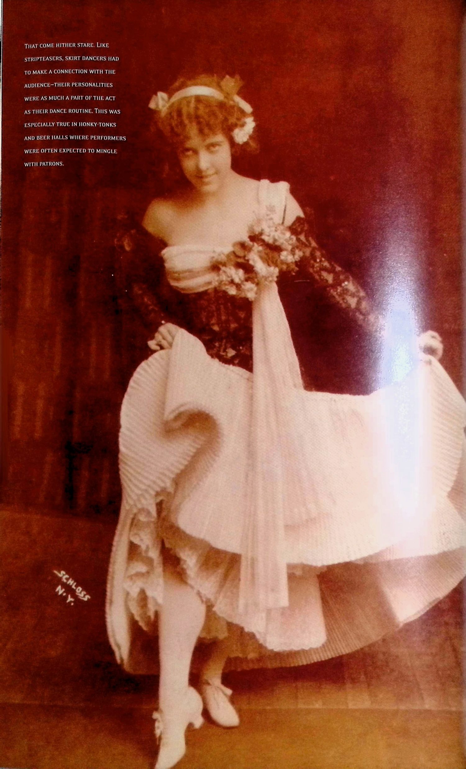 Loïe Fuller – Iona Fortune Burlesque