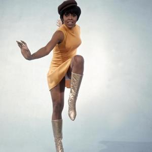 Lola Falana: Showbiz Trailblazer – Iona Fortune Burlesque